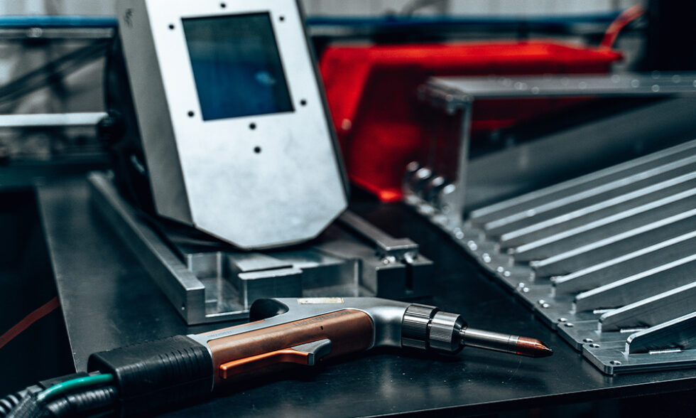IPG Handheld Laser Welding - Cobot Systems